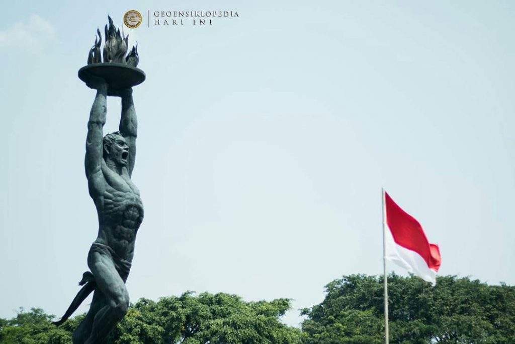 Makna Obor di Patung Pemuda | Geonusantara